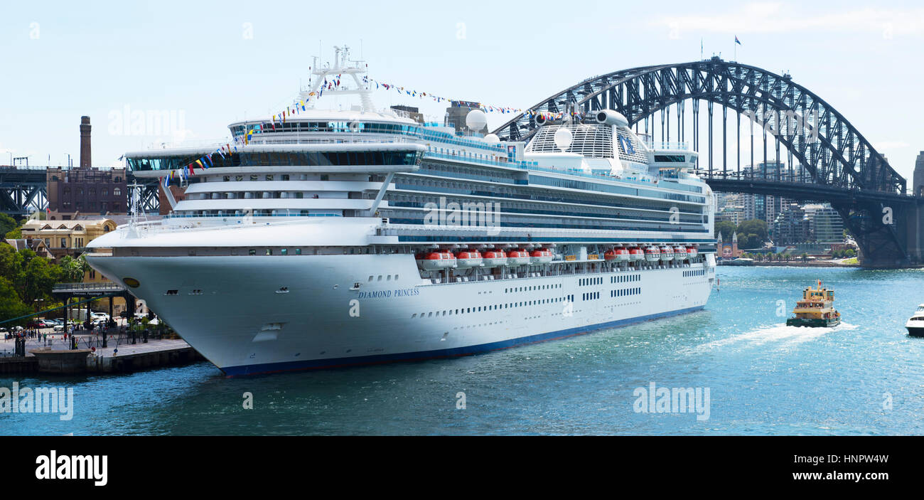 Diamond princess hi-res stock photography and images - Alamy
