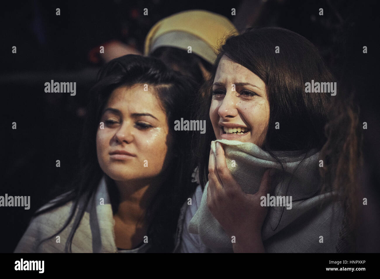 Actress crying hi-res stock photography and images - Alamy