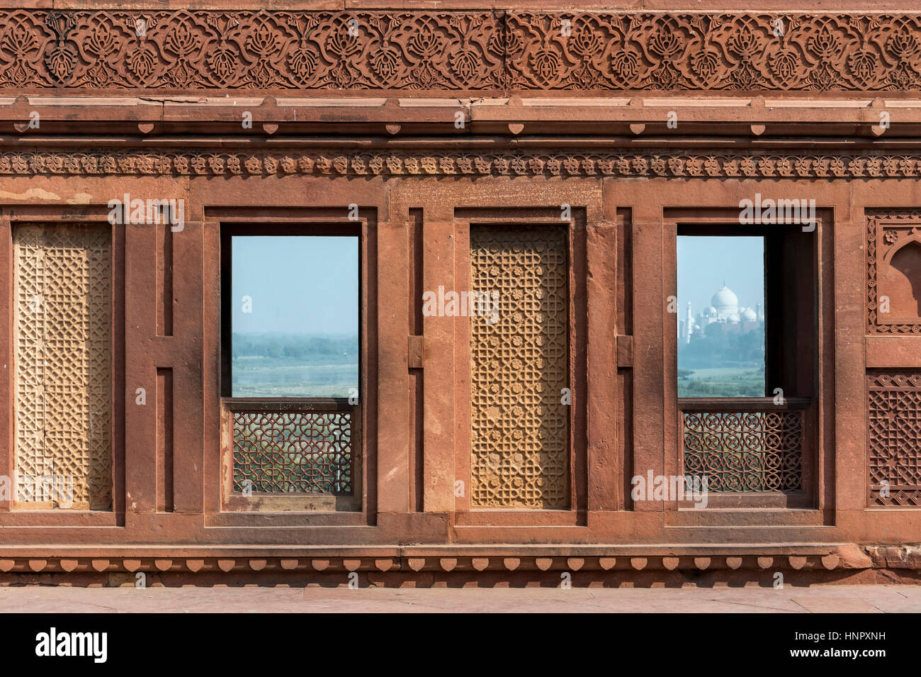 Taj mahal fort hi-res stock photography and images - Alamy