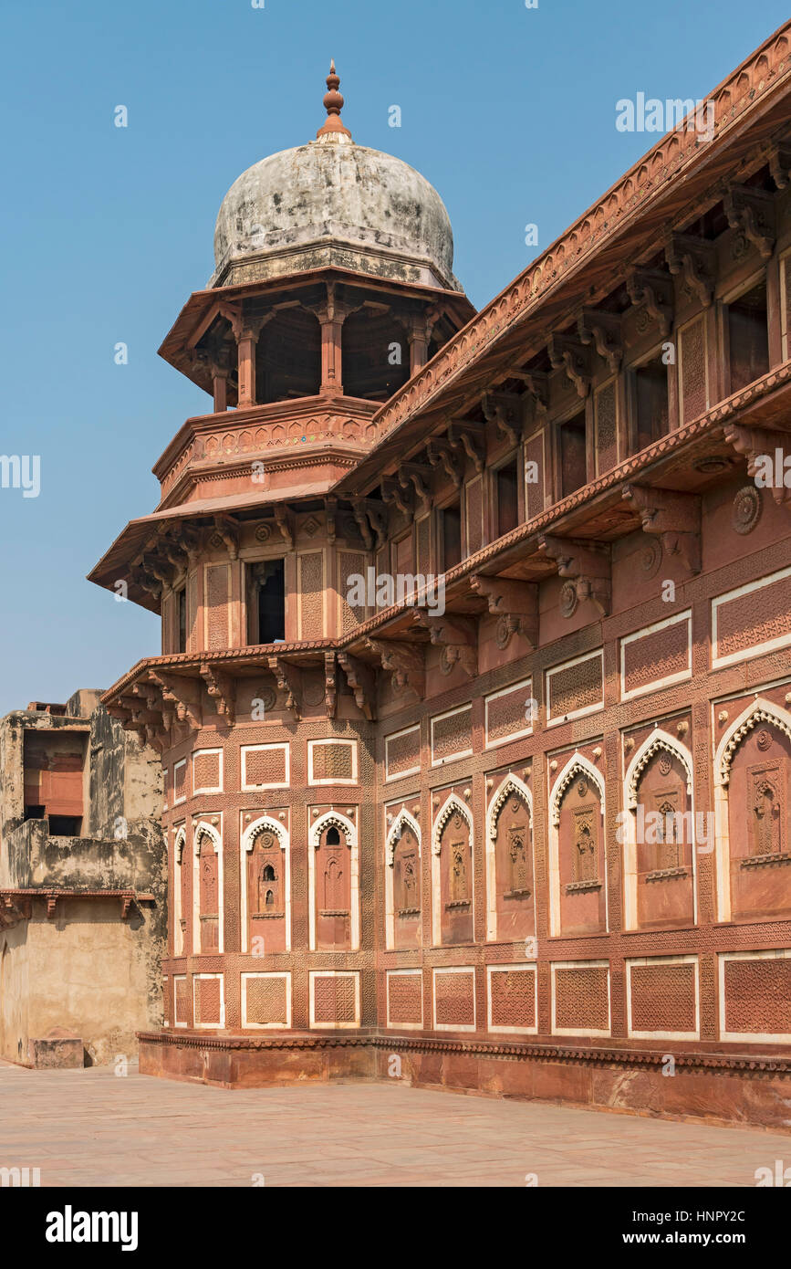Jahangir Palace (Jahangiri Mahal), Agra Fort, India Stock Photo - Alamy