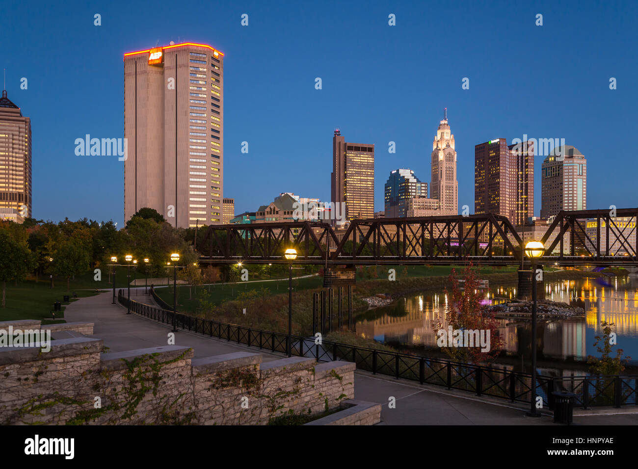 The city skyline of Columbus, Ohio at dusk Stock Photo - Alamy