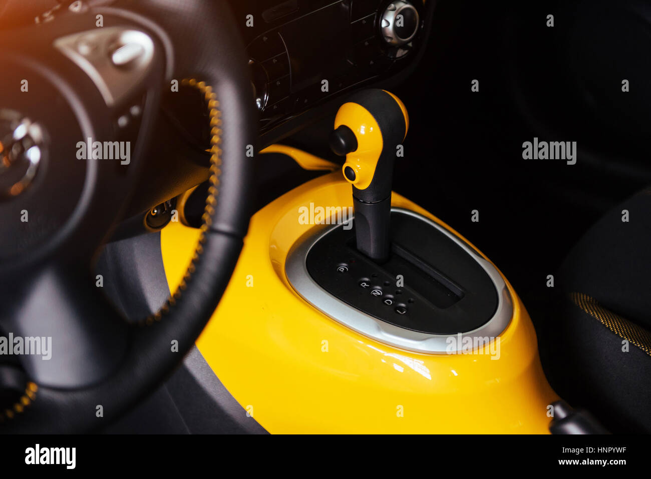 manual shift of modern car gear shifter Stock Photo - Alamy