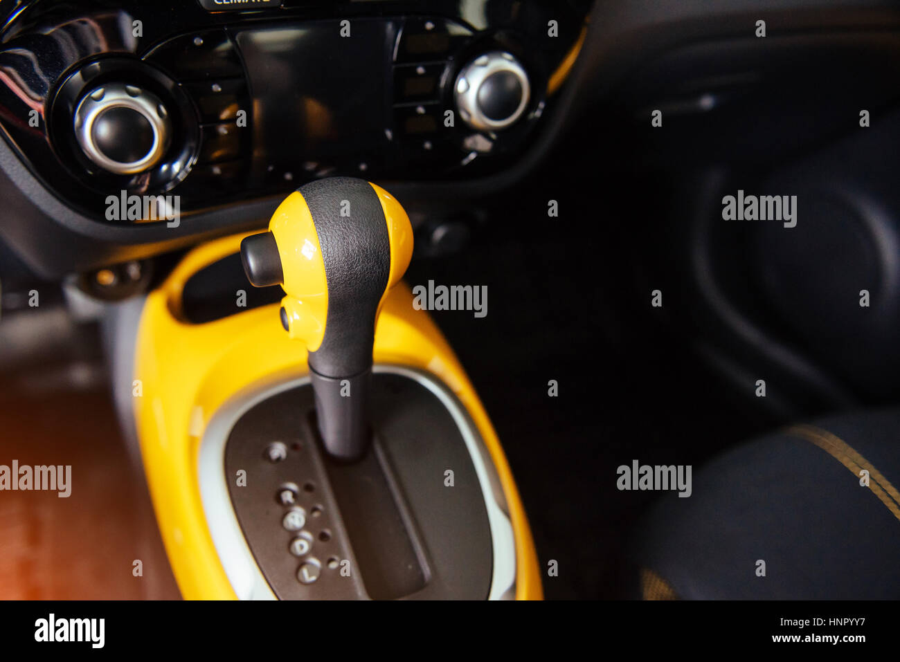 manual shift of modern car gear shifter Stock Photo - Alamy