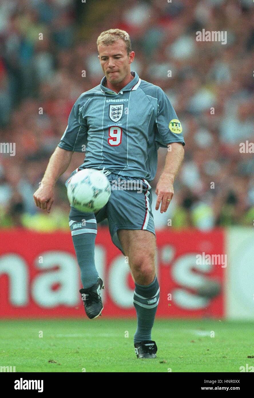 Alan Shearer High Resolution Stock Photography and Images - Alamy