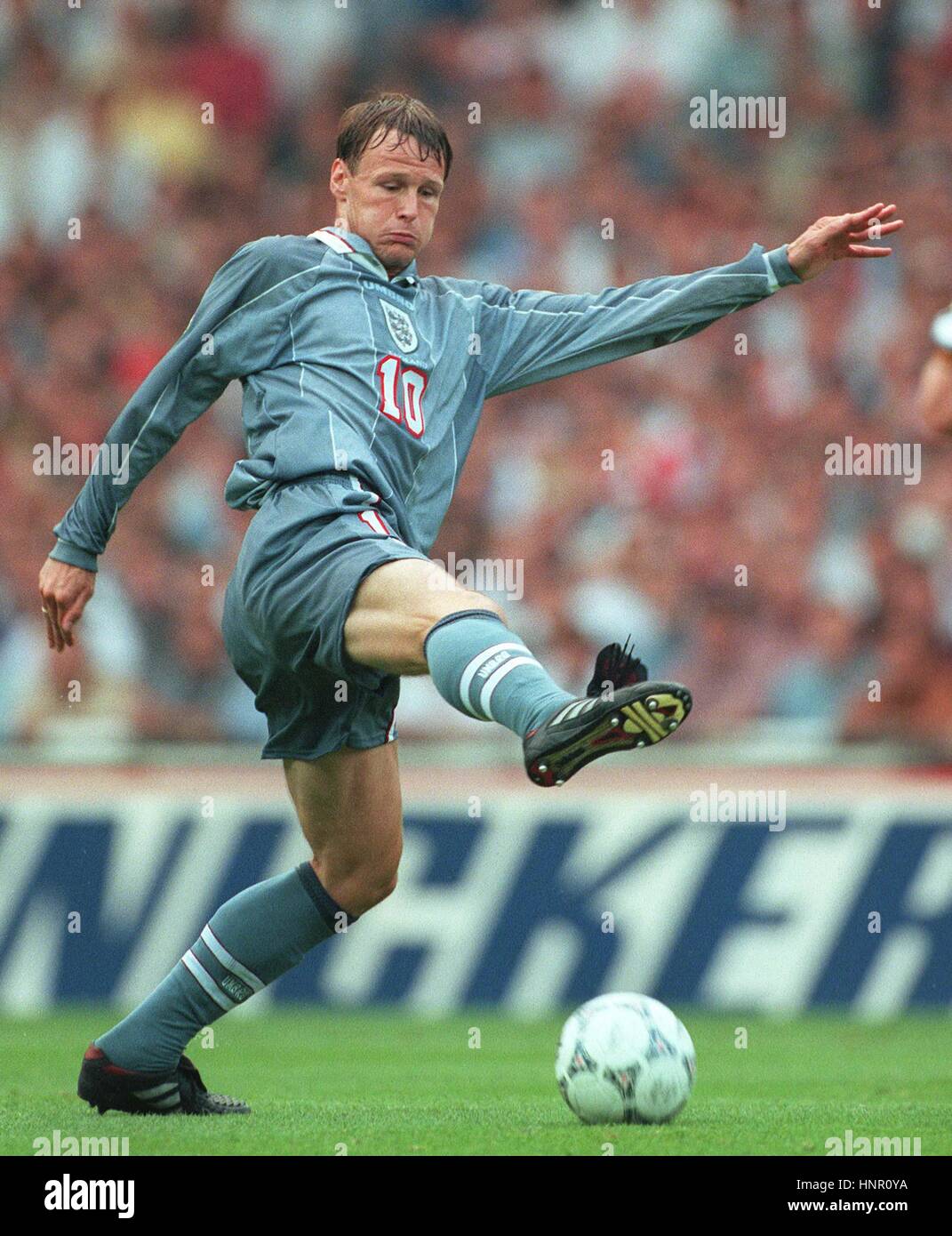 TEDDY SHERINGHAM ENGLAND & TOTTENHAM HOTSPUR FC 27 June 1996 Stock ...