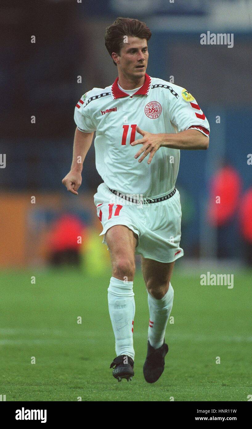 Laudrup rangers hi-res stock photography and images - Alamy