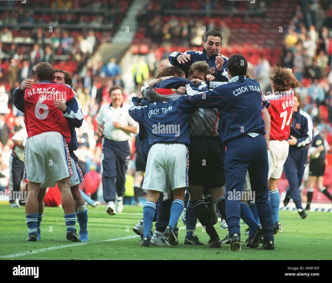 France v czech republic 26 june 1996 hi-res stock photography and ...