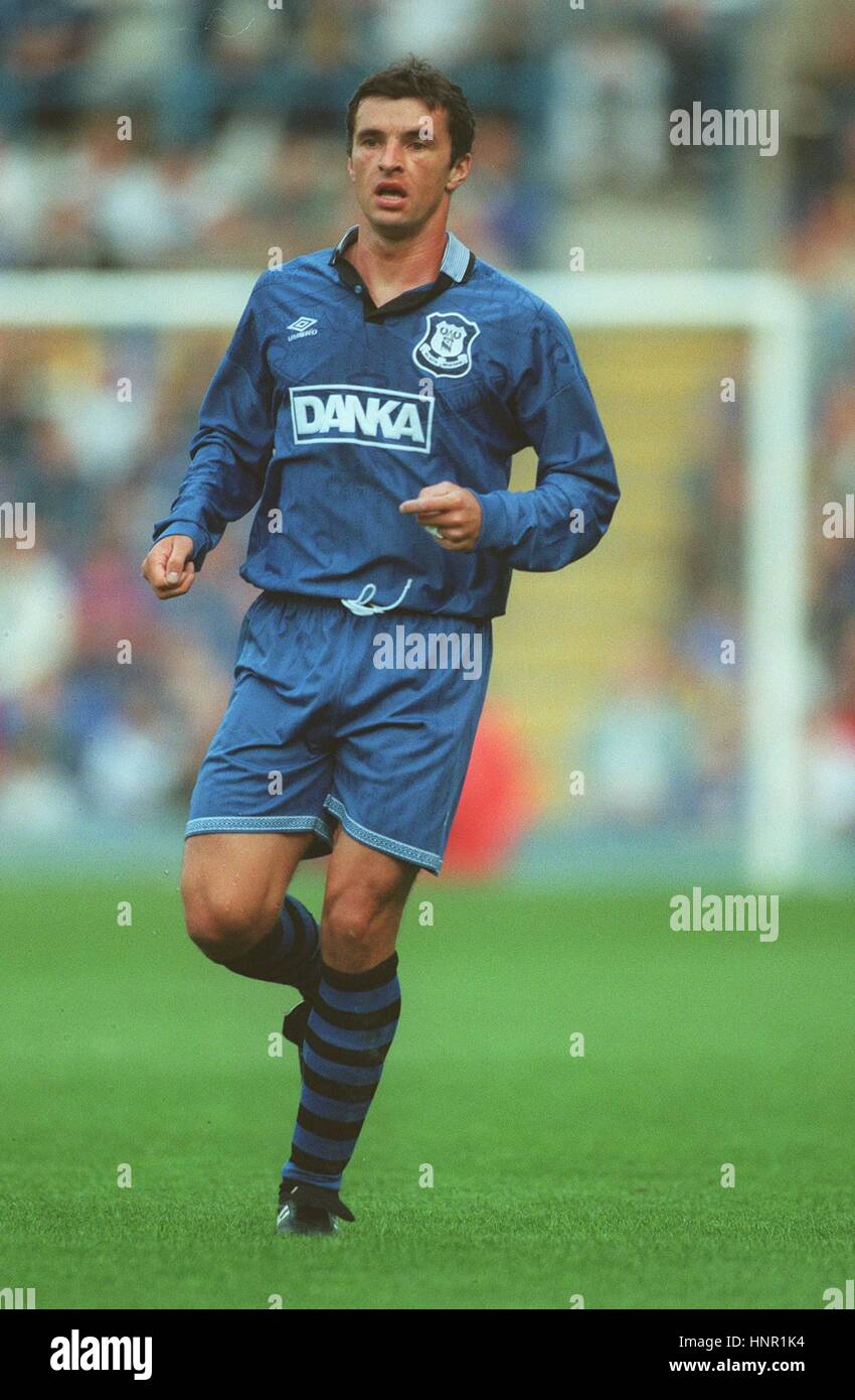 GARY SPEED EVERTON FC 02 August 1996 Stock Photo - Alamy