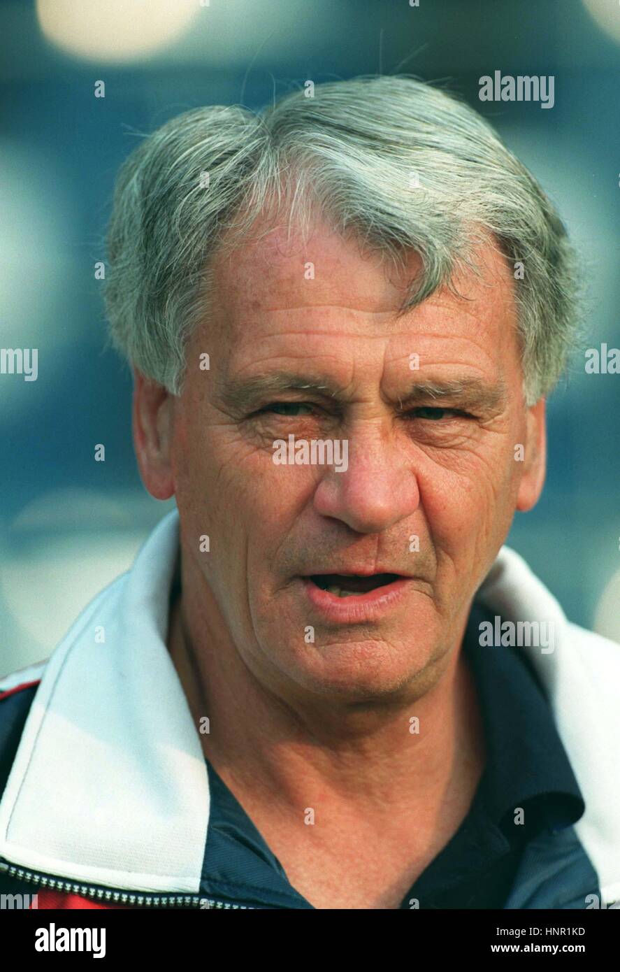 BOBBY ROBSON BARCELONA COACH 01 August 1996 Stock Photo - Alamy