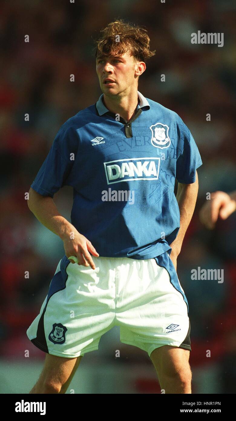 DUNCAN FERGUSON EVERTON FC 15 August 1996 Stock Photo - Alamy