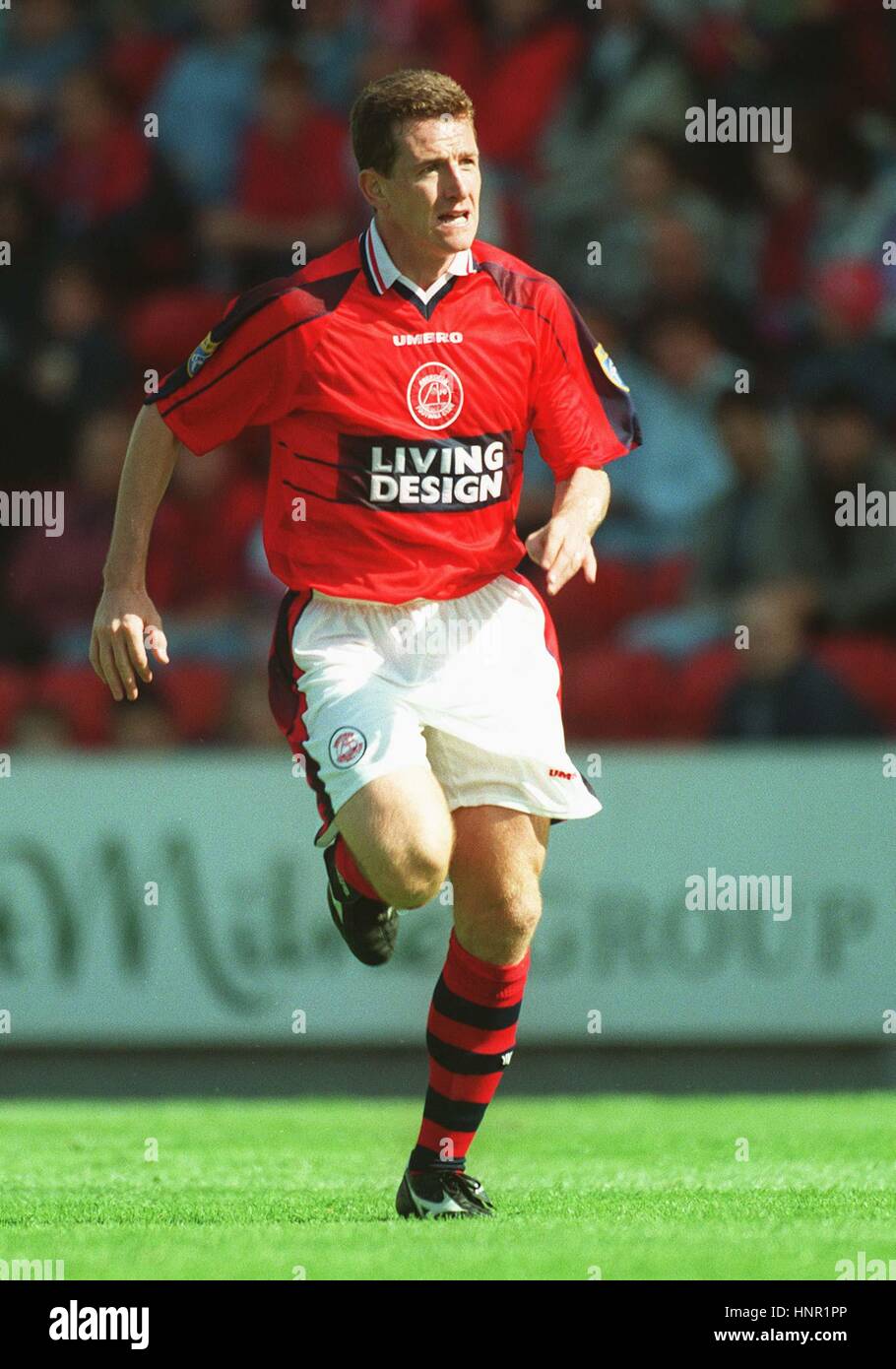 BRIAN IRVINE ABERDEEN FC 15 August 1996 Stock Photo - Alamy