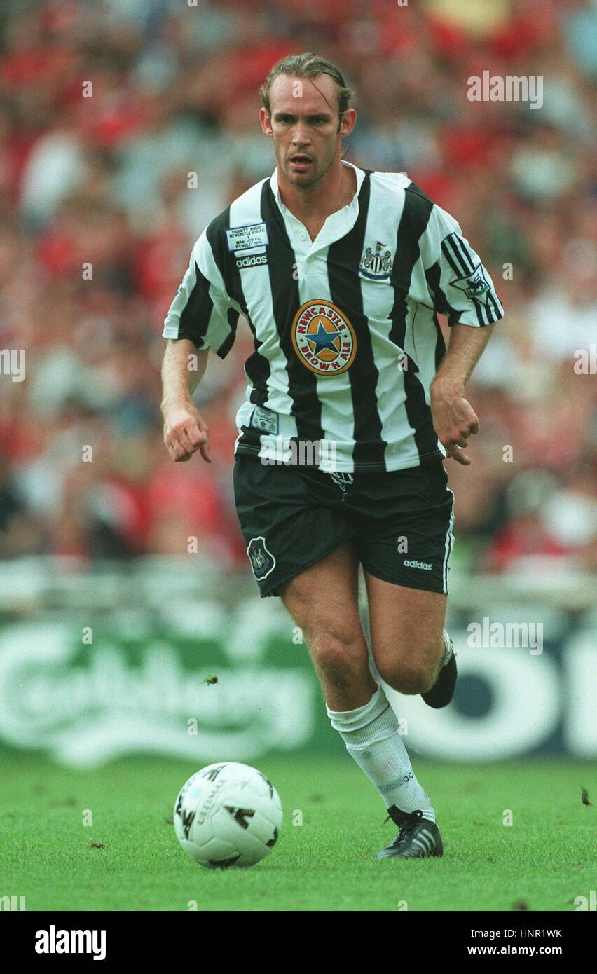 DARREN PEACOCK NEWCASTLE UNITED FC 12 August 1996 Stock Photo - Alamy