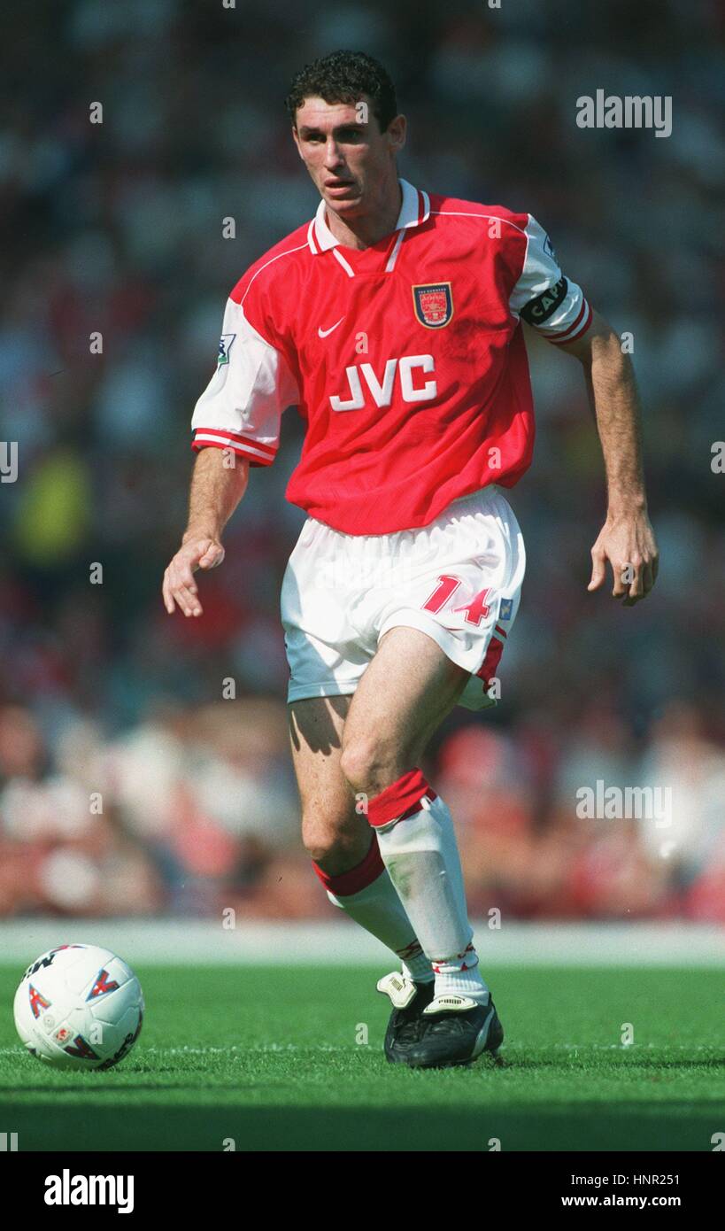Martin keown arsenal 1996 hi-res stock photography and images - Alamy