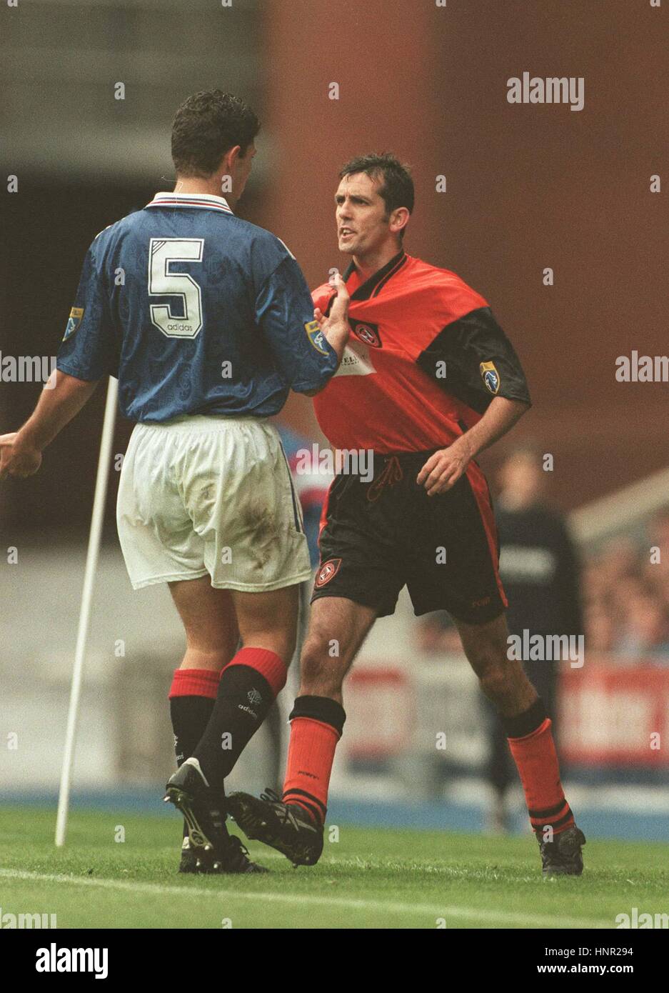 Dundee v rangers hi-res stock photography and images - Alamy