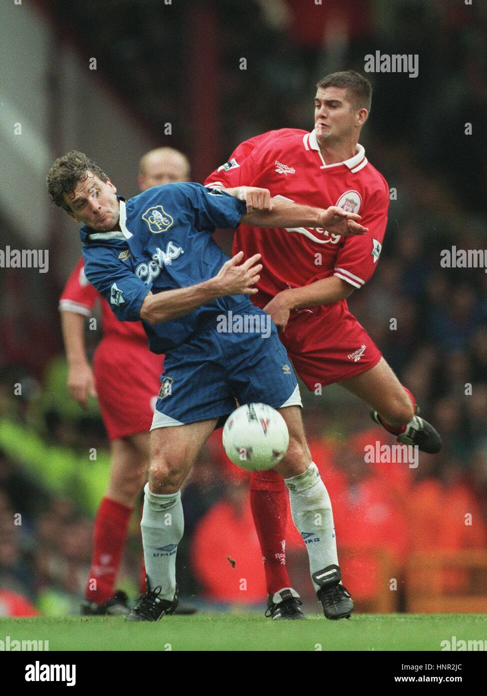 DOMINIC MATTEO & MARK HUGHES LIVERPOOL V CHELSEA FC 30 September 1996 ...