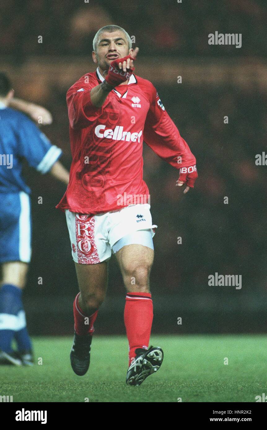 FABRIZIO RAVANELLI MIDDLESBROUGH FC 04 December 1996 Stock Photo - Alamy