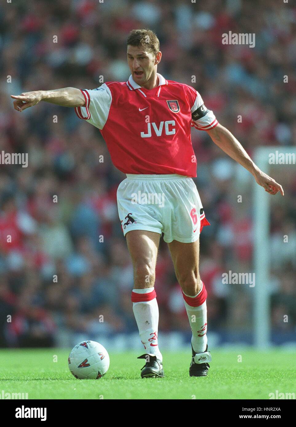 TONY ADAMS ARSENAL FC 10 October 1996 Stock Photo - Alamy