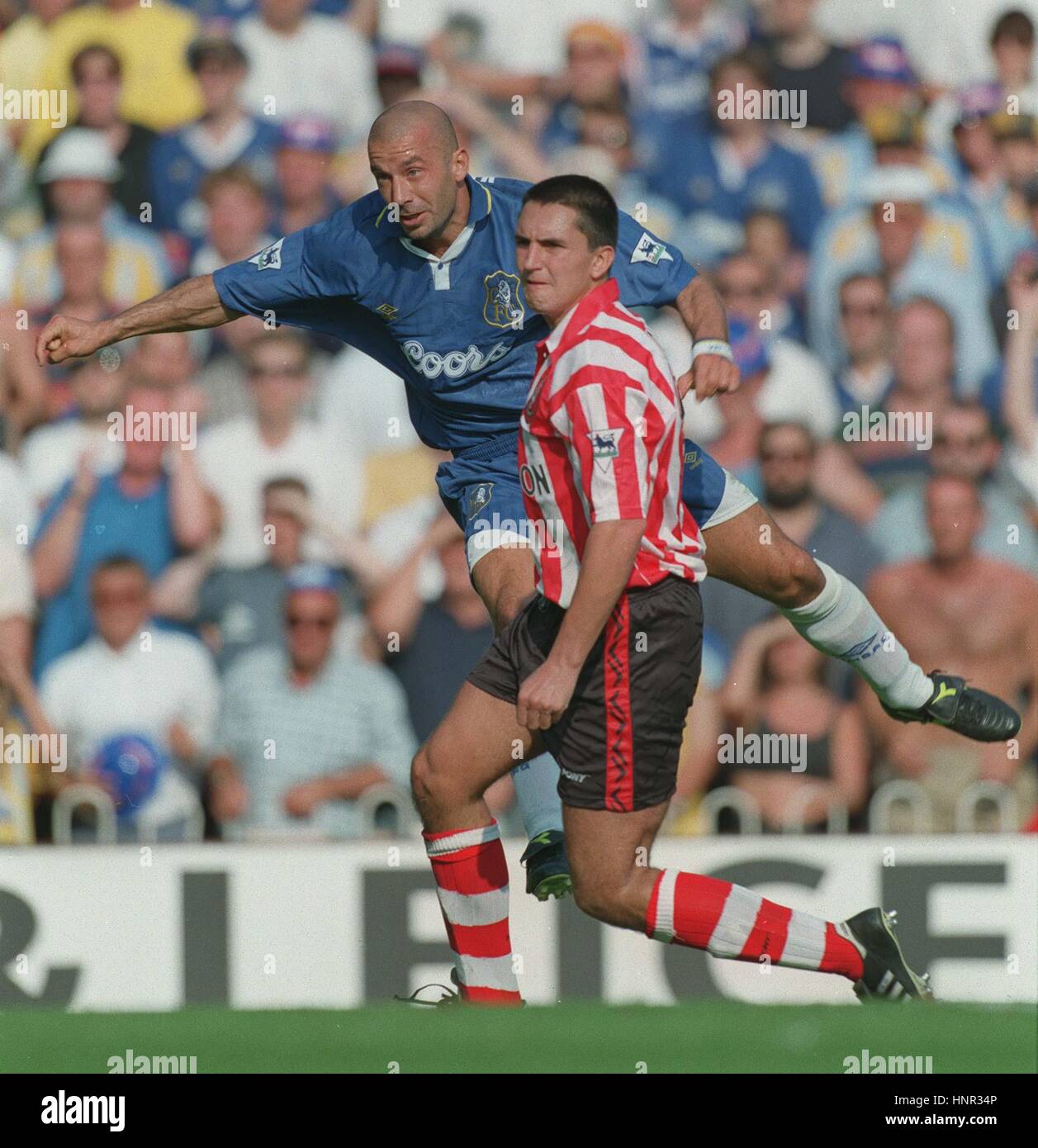 Gianluca vialli 1996 hi-res stock photography and images - Alamy