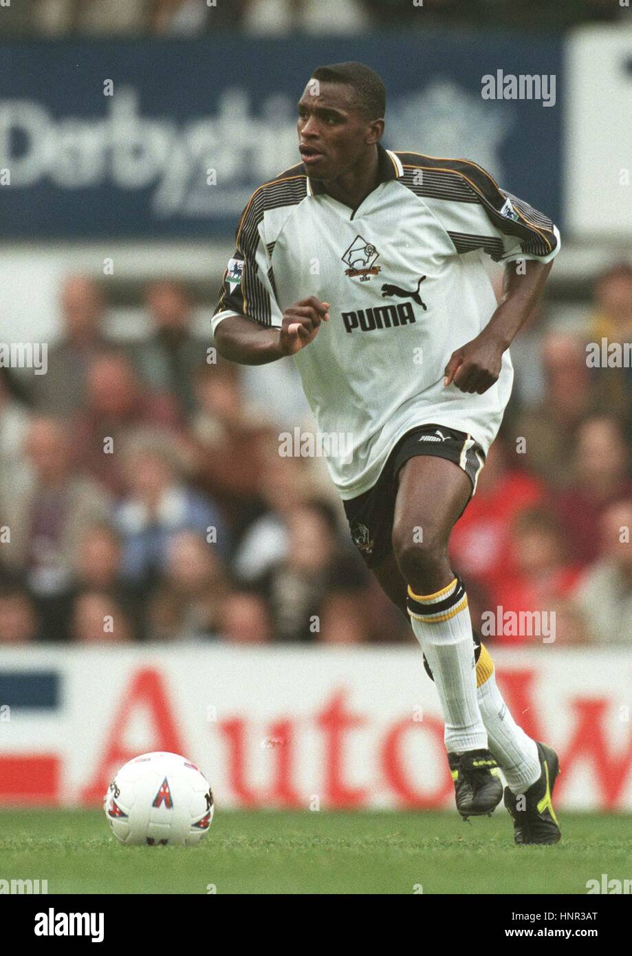 DARRYL POWELL DERBY COUNTY FC 11 November 1996 Stock Photo - Alamy
