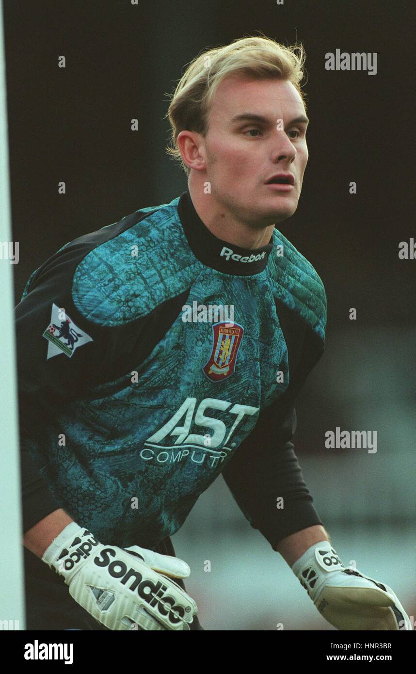 MICHAEL OAKES ASTON VILLA FC 28 October 1996 Stock Photo - Alamy