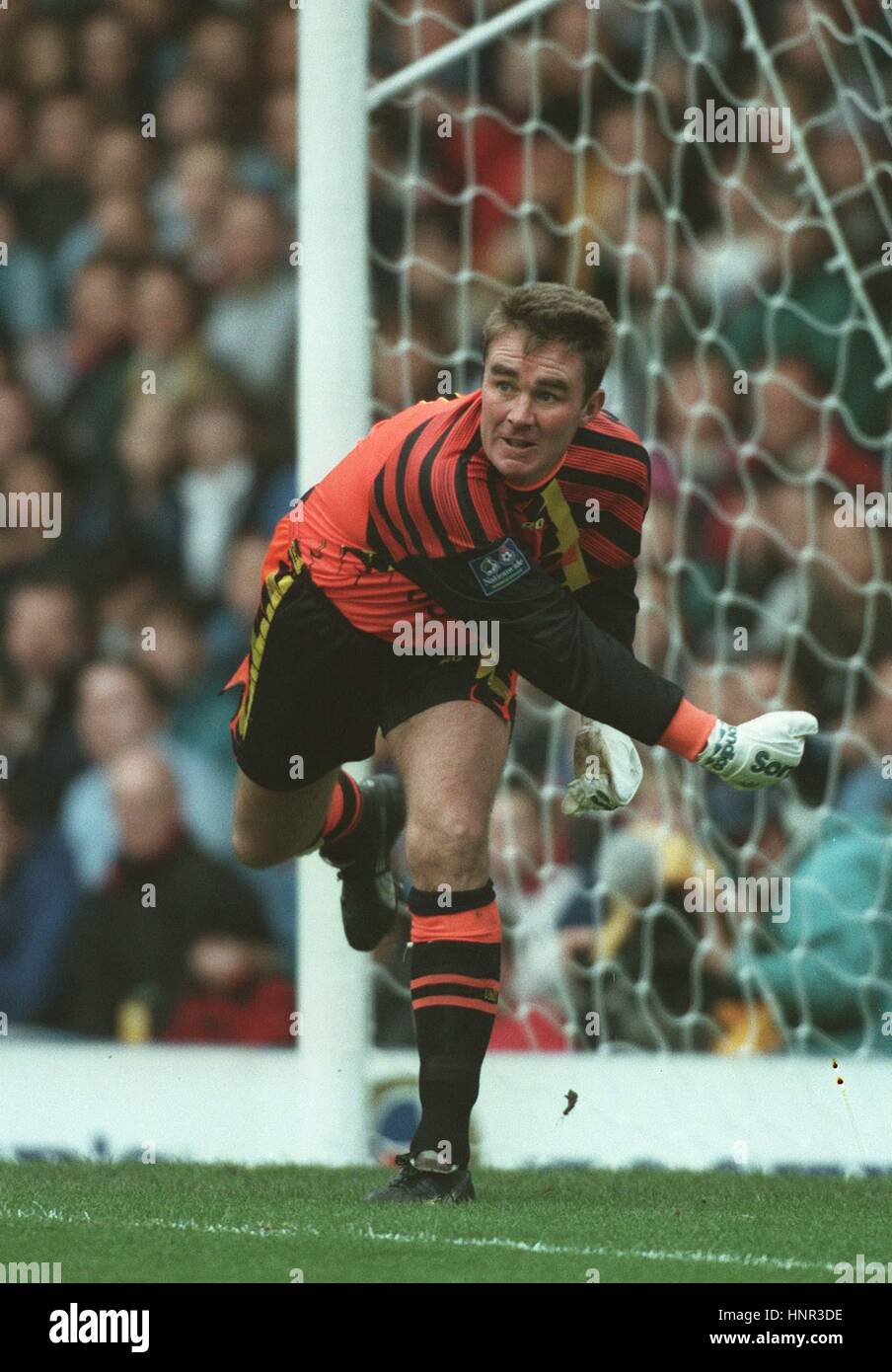ANDY DIBBLE MANCHESTER CITY FC 28 October 1996 Stock Photo - Alamy