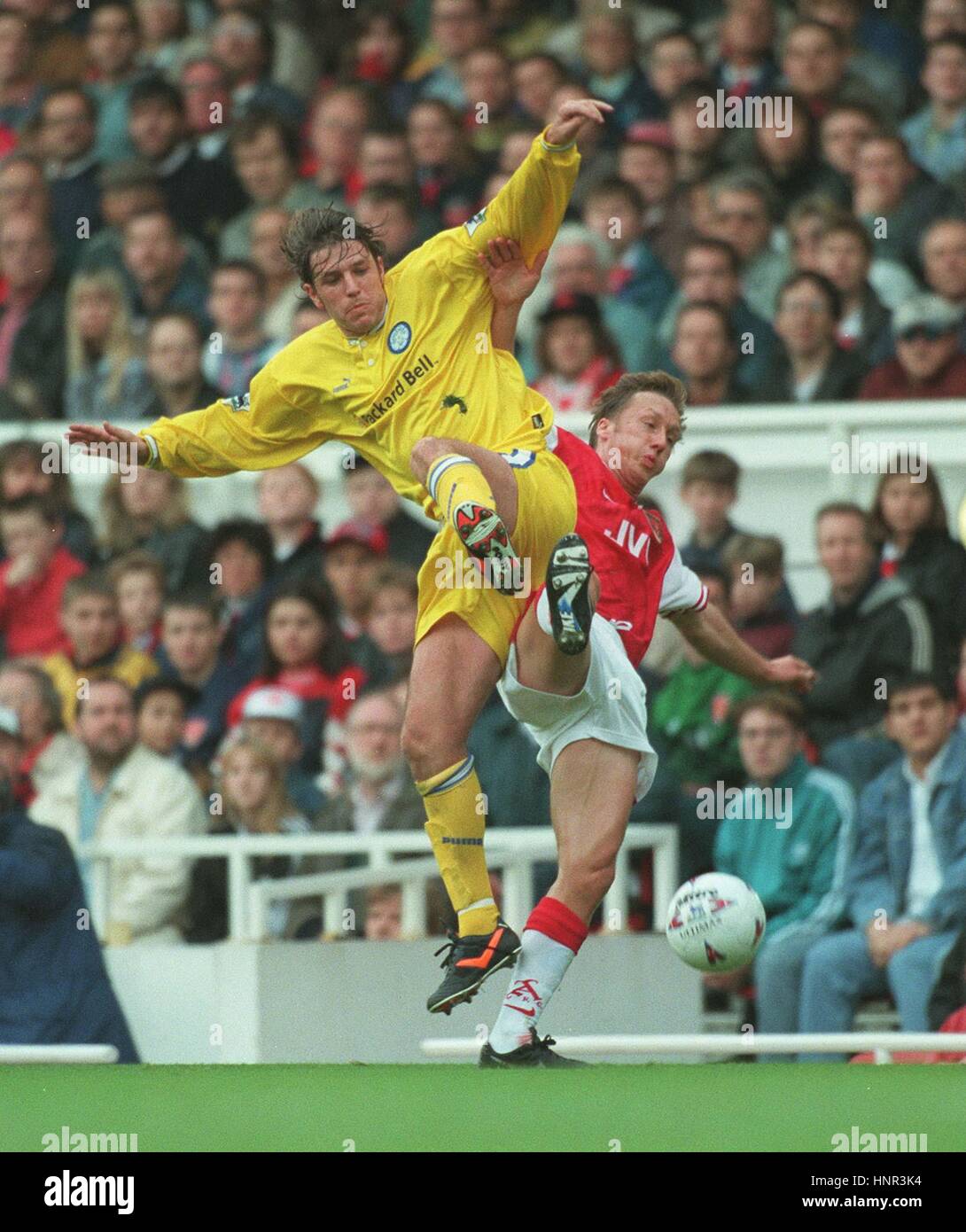 LEE DIXON & LEE SHARPE ARSENAL V LEEDS 14 November 1996 Stock Photo - Alamy