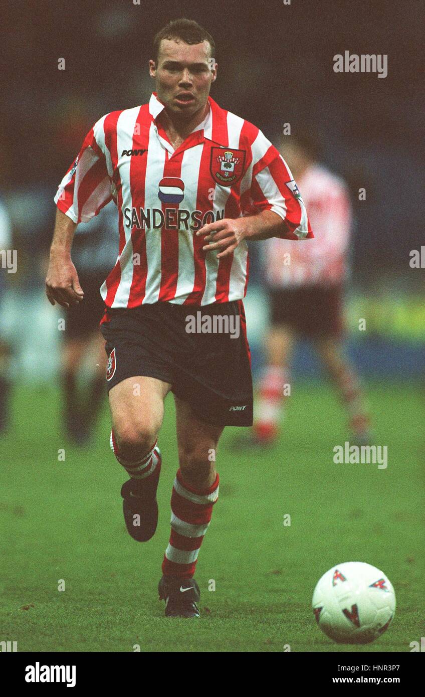 SIMON CHARLTON SOUTHAMPTON FC 14 November 1996 Stock Photo - Alamy