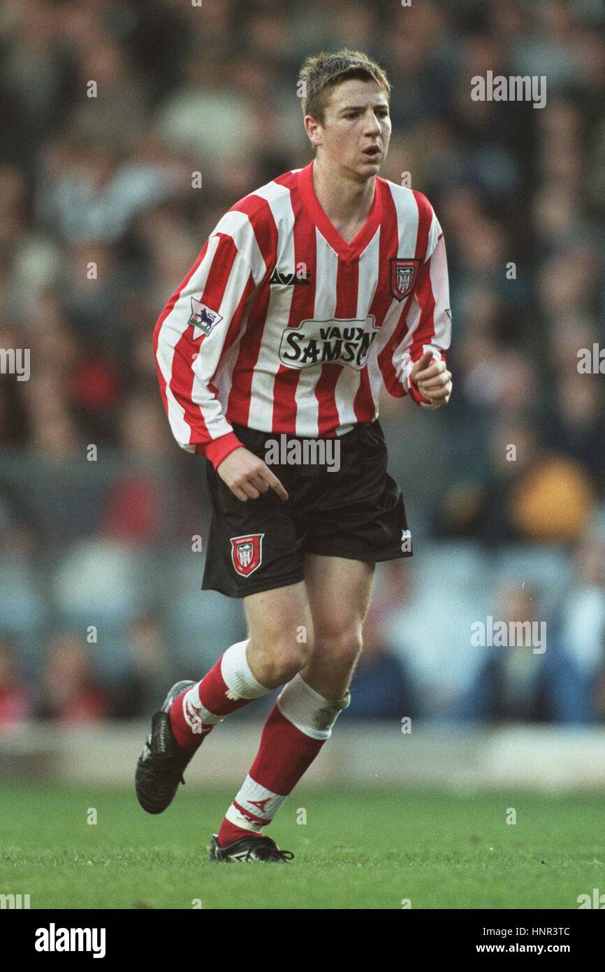 MICHAEL BRIDGES SUNDERLAND FC 15 November 1996 Stock Photo - Alamy
