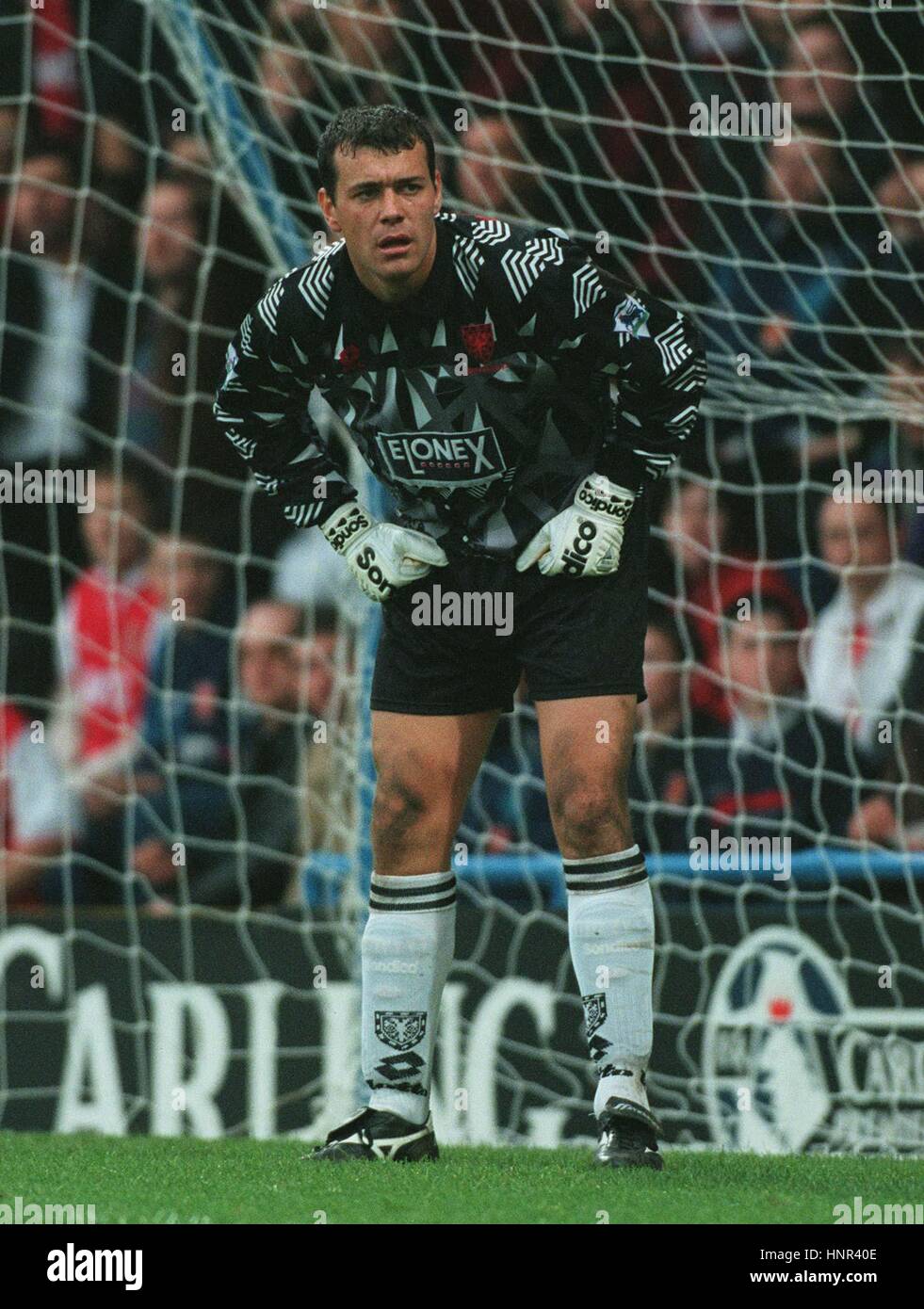 NEIL SULLIVAN WIMBLEDON FC 12 November 1996 Stock Photo - Alamy