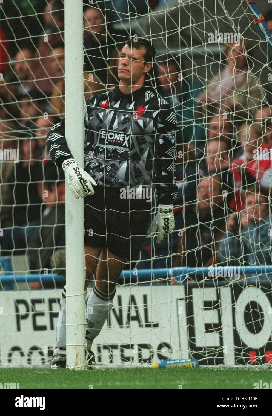 NEIL SULLIVAN WIMBLEDON FC 12 November 1996 Stock Photo - Alamy