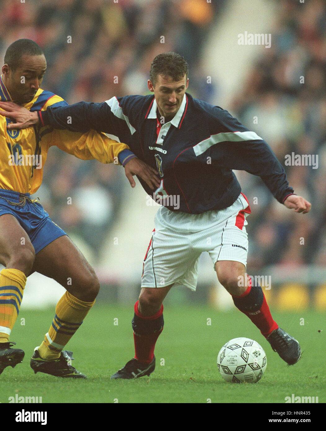 BILLY MCKINLAY SCOTLAND & BLACKBURN ROVERS FC 18 November 1996 Stock ...