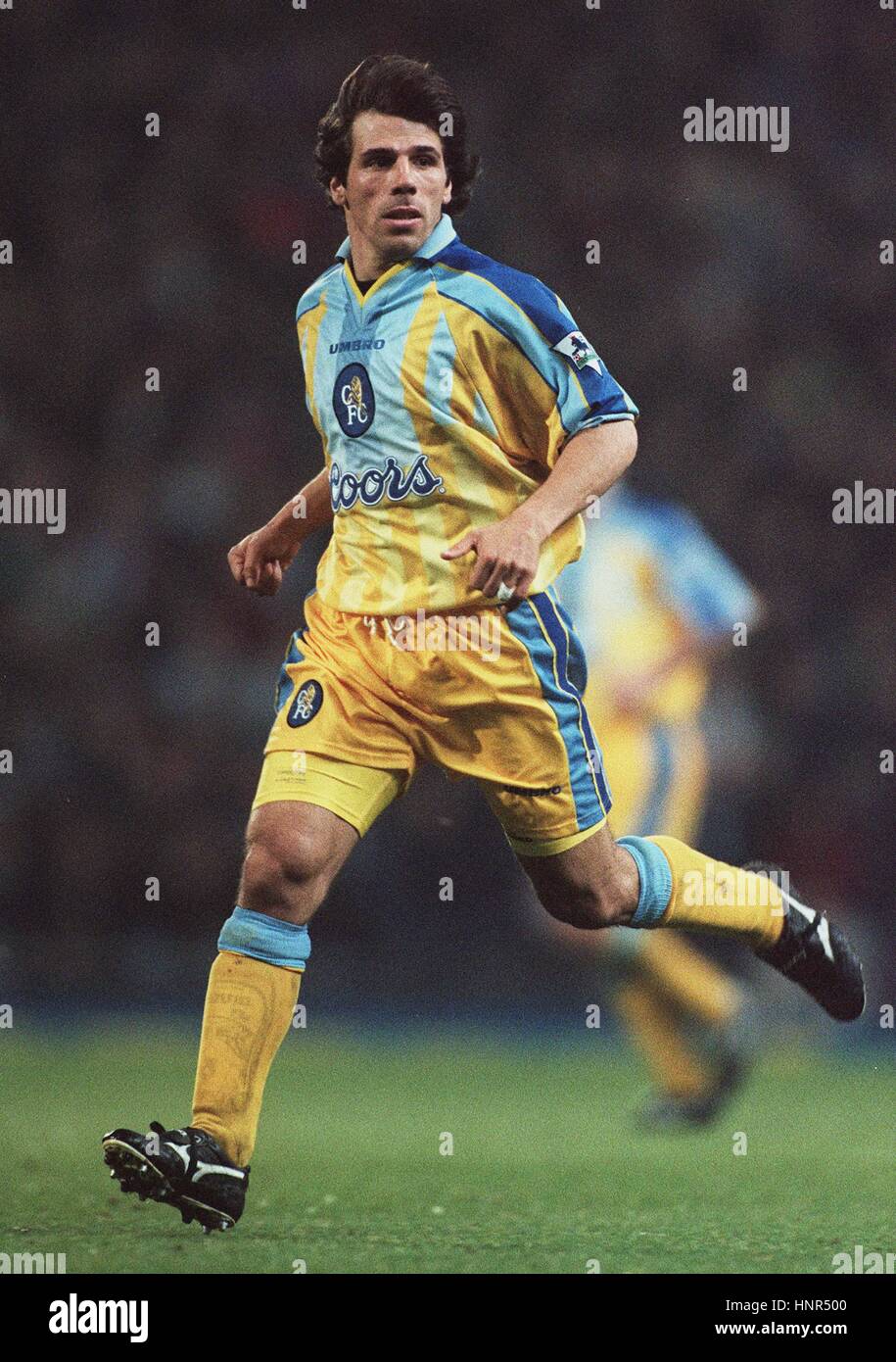 GIANFRANCO ZOLA CHELSEA FC 18 November 1996 Stock Photo - Alamy