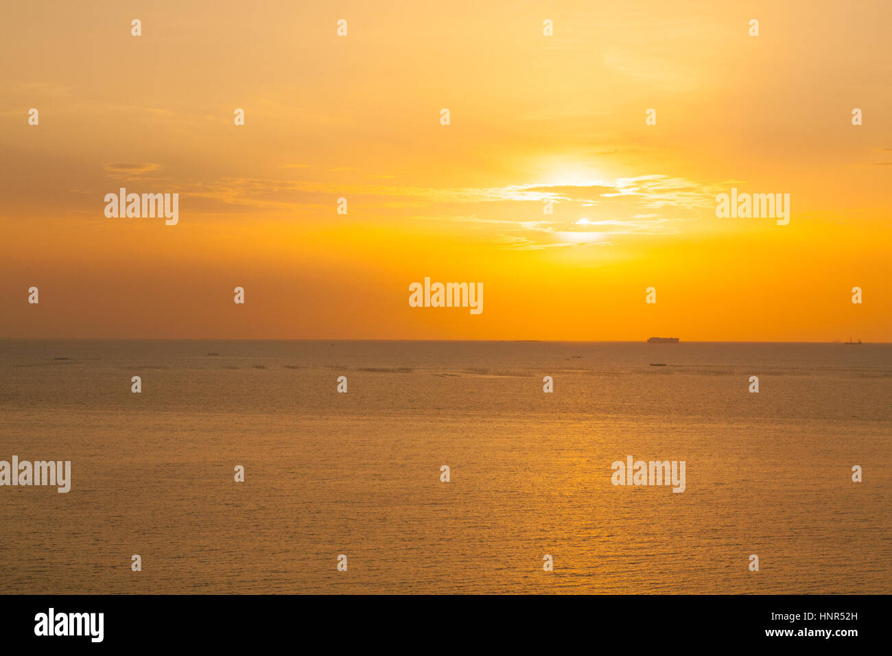 Beautiful sunset above sea nature hi-res stock photography and images ...