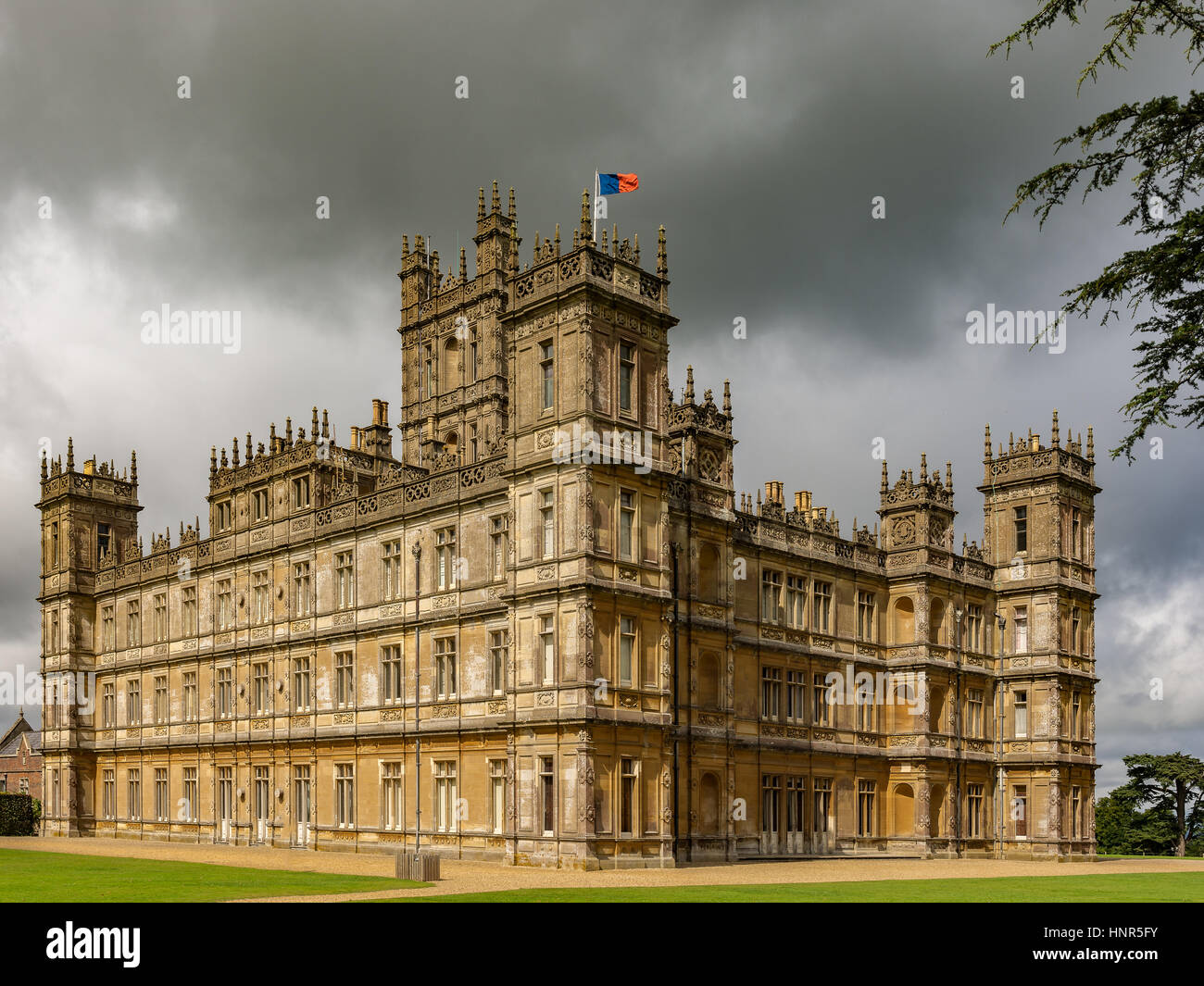 Highclere house hi-res stock photography and images - Alamy