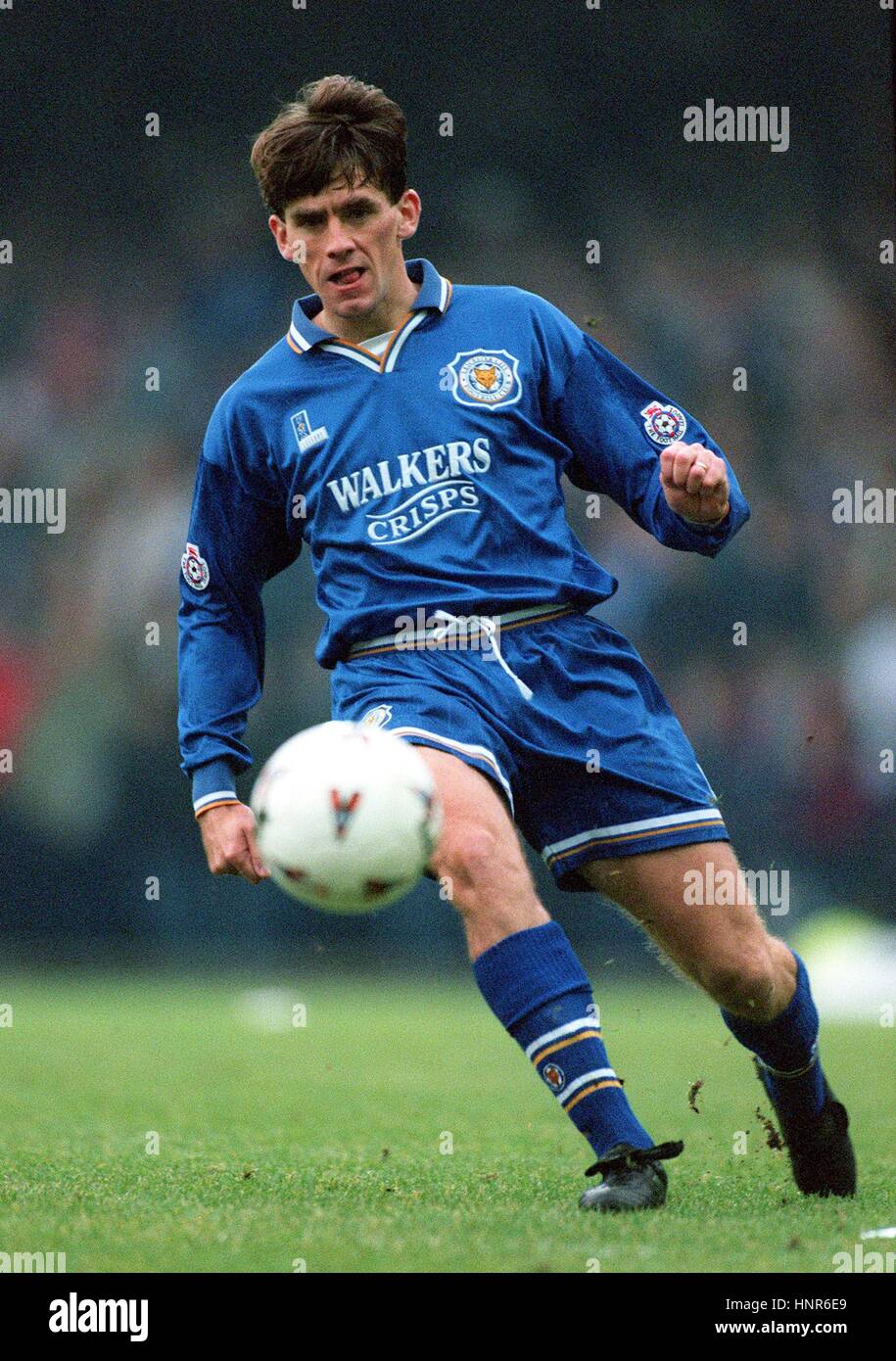 David lowe football hi-res stock photography and images - Alamy