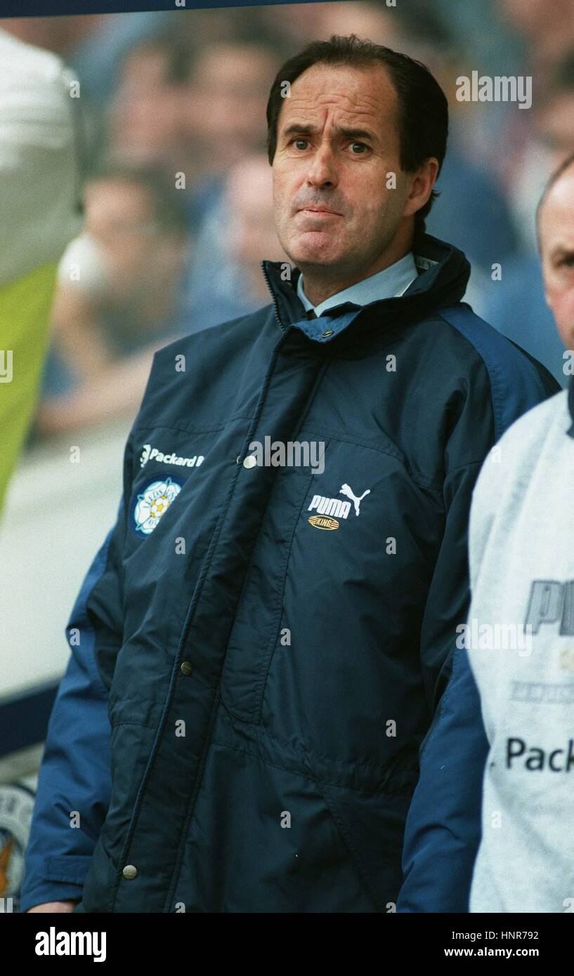 Leeds Manager George Graham High Resolution Stock Photography and ...