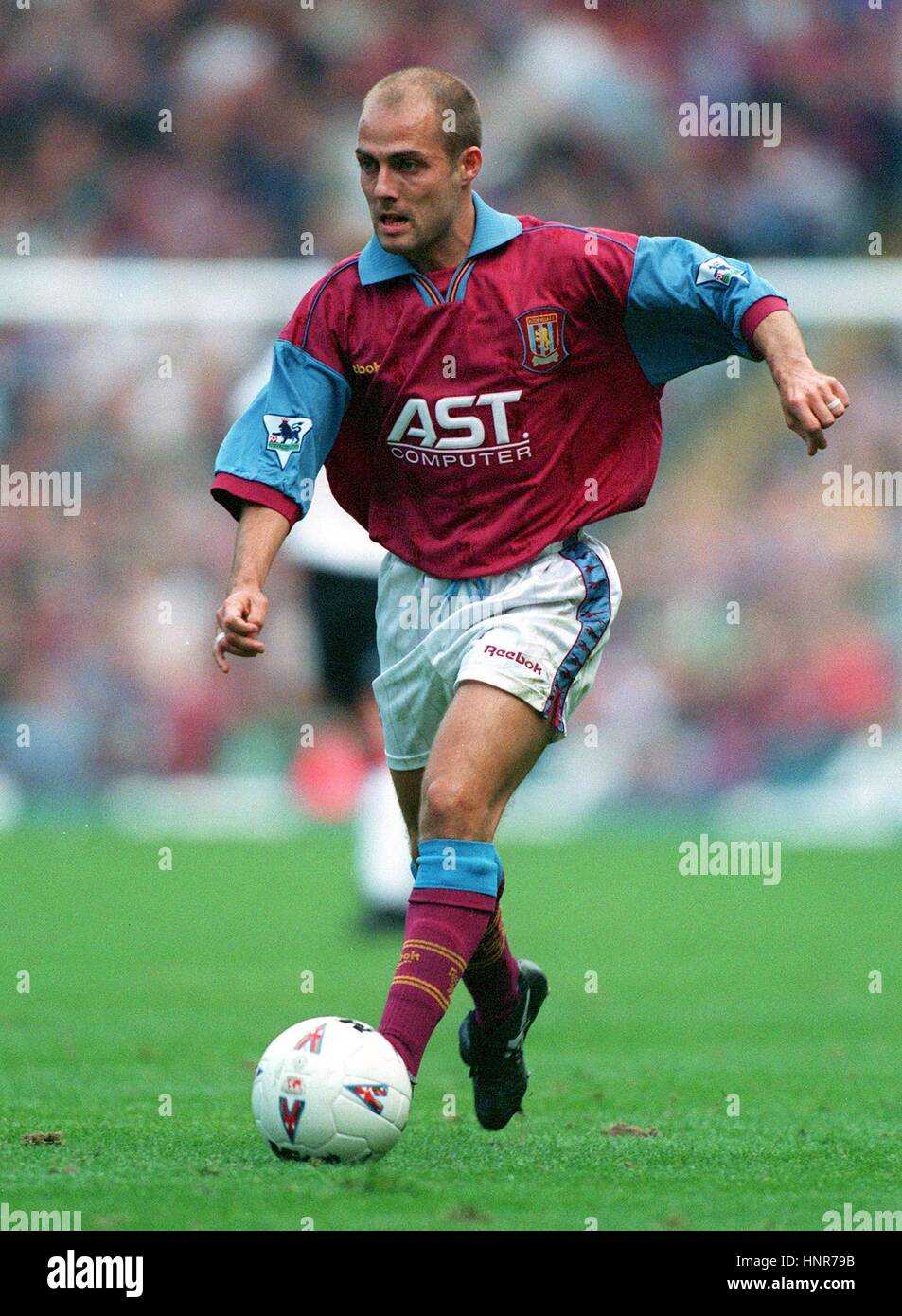 Alan wright football hi-res stock photography and images - Alamy