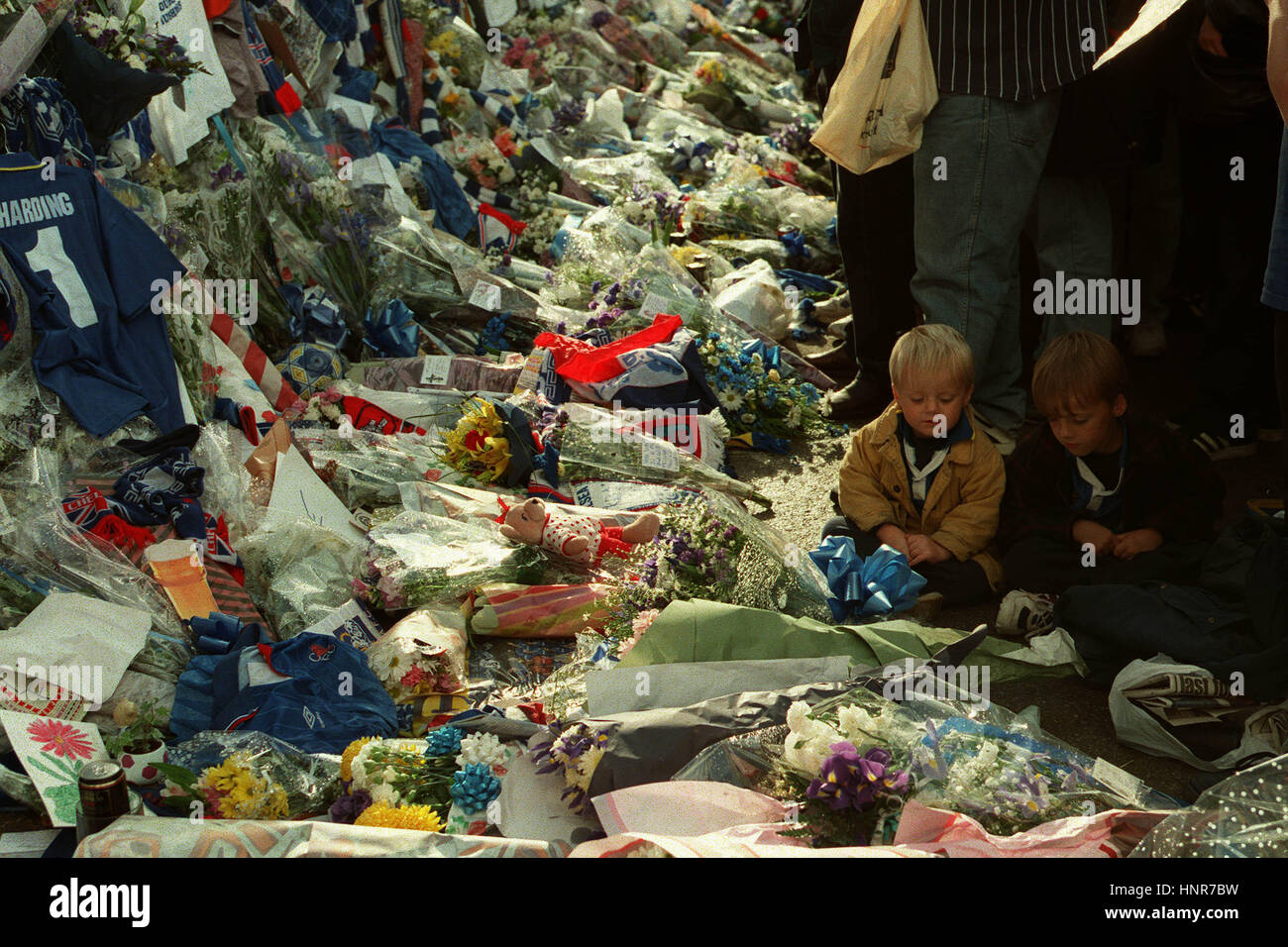 Chelsea harding tributes hi-res stock photography and images - Alamy