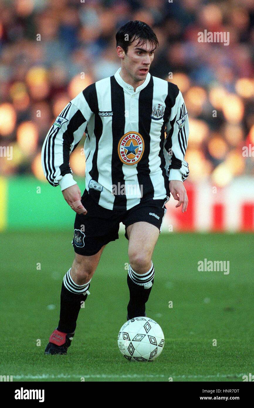 KEITH GILLESPIE NEWCASTLE UNITED FC 27 November 1996 Stock Photo - Alamy