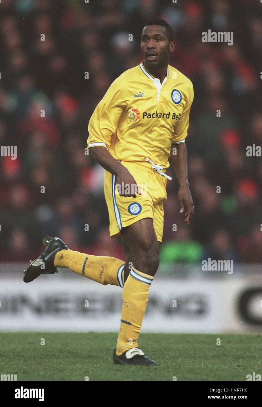 LUCAS RADEBE LEEDS UNITED FC 09 December 1996 Stock Photo - Alamy