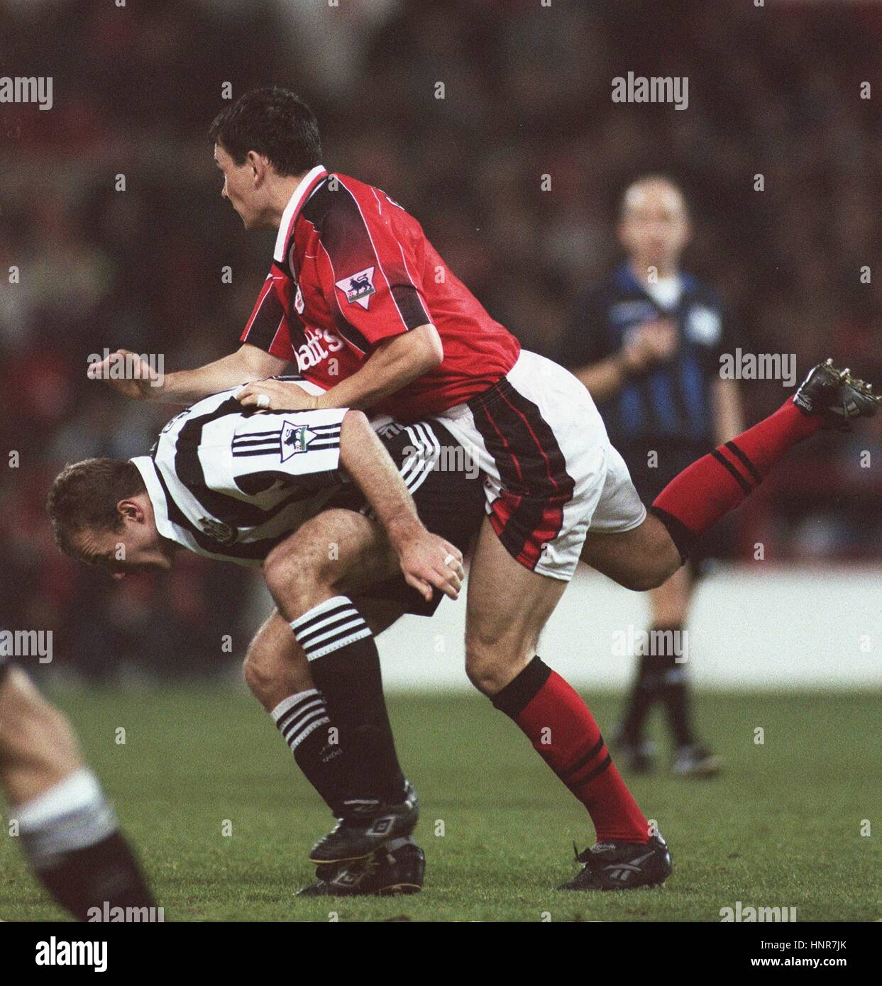 ALAN SHEARER & STEVE CHETTLE NOTTINGHAM FOREST V NEWCASTLE 10 December ...