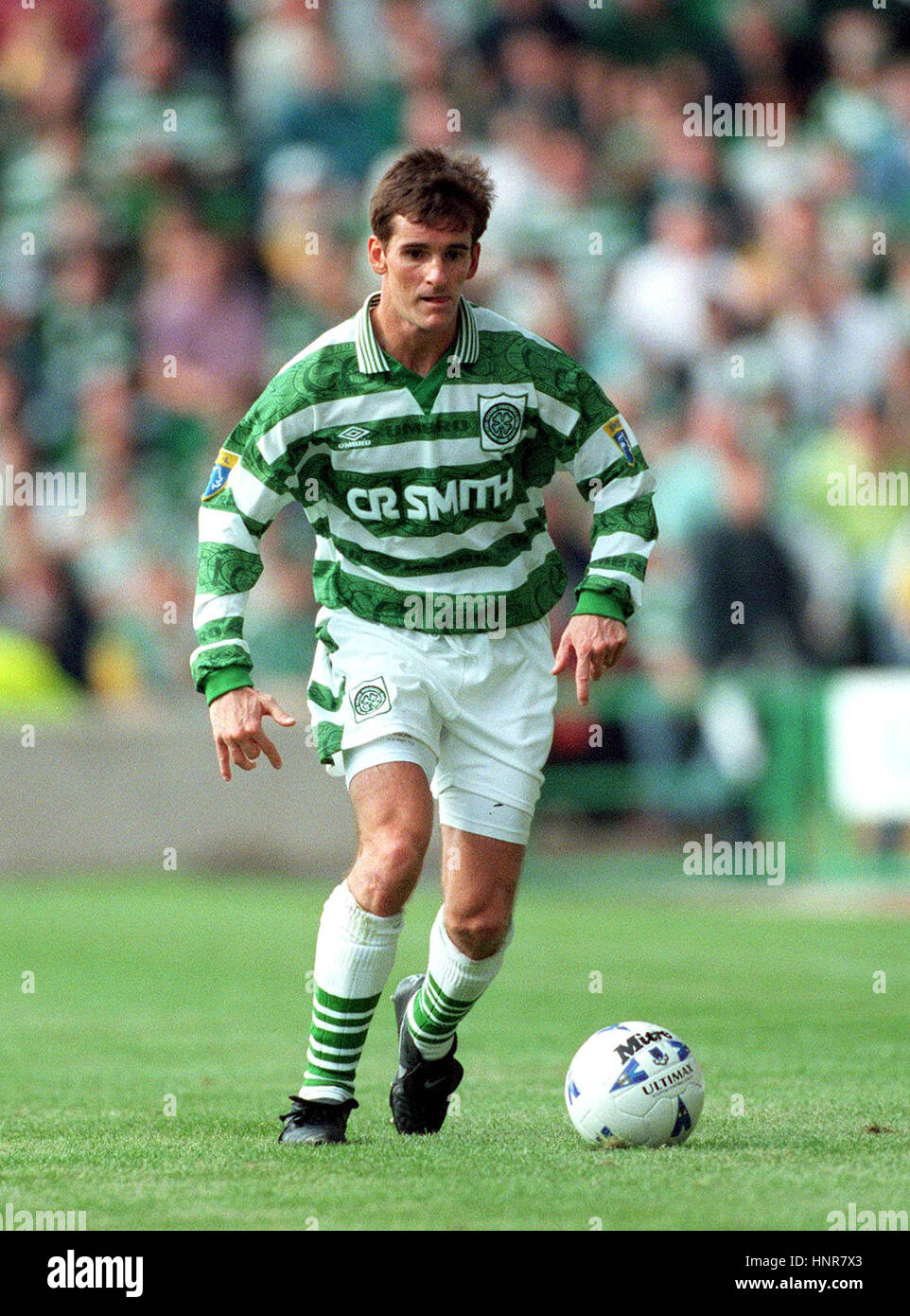 TOSH MCKINLAY GLASGOW CELTIC FC 12 January 1996 Stock Photo - Alamy