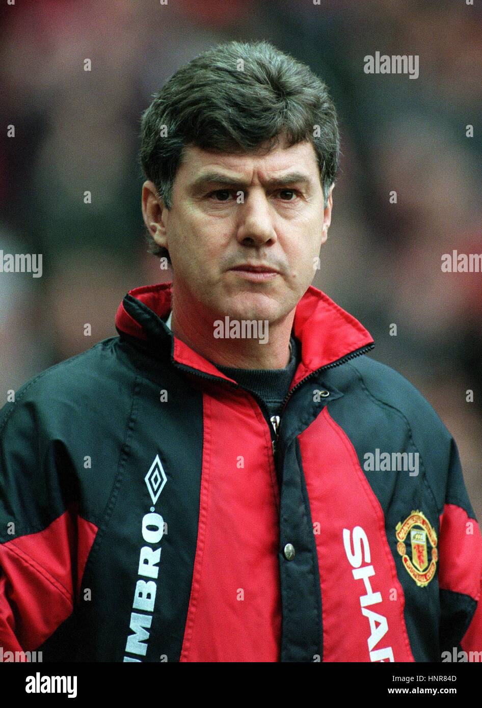 BRIAN KIDD MANCHESTER UNITED ASST.MANAGER 20 February 1996 Stock Photo ...