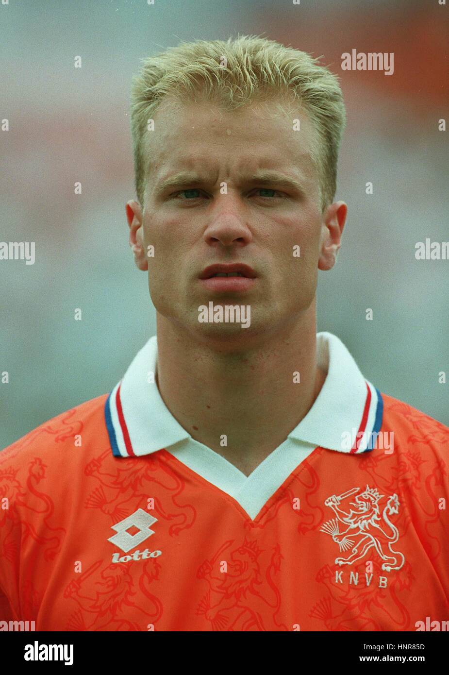 Dennis Bergkamp High Resolution Stock Photography and Images - Alamy