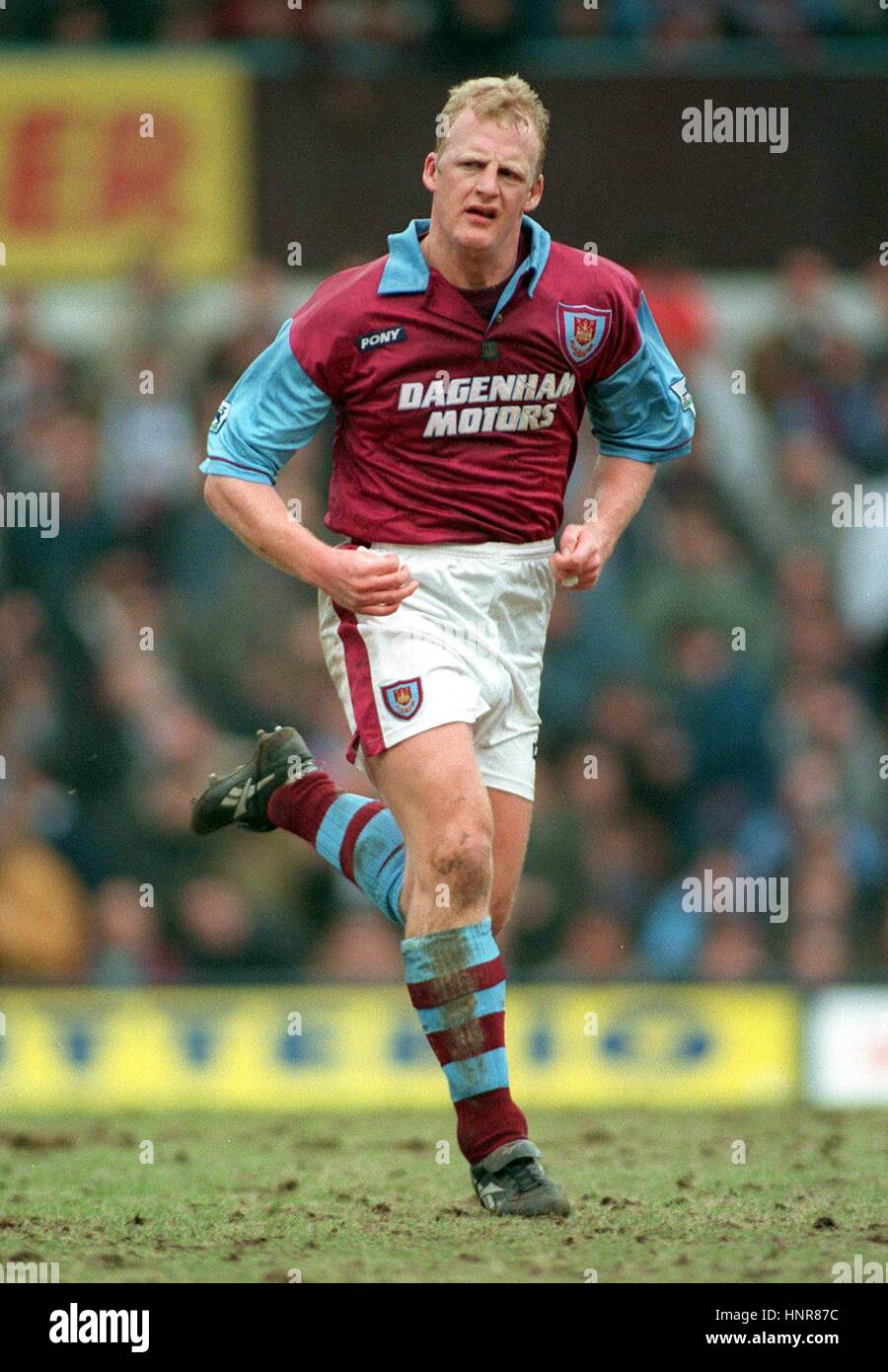 Iain Dowie High Resolution Stock Photography and Images - Alamy