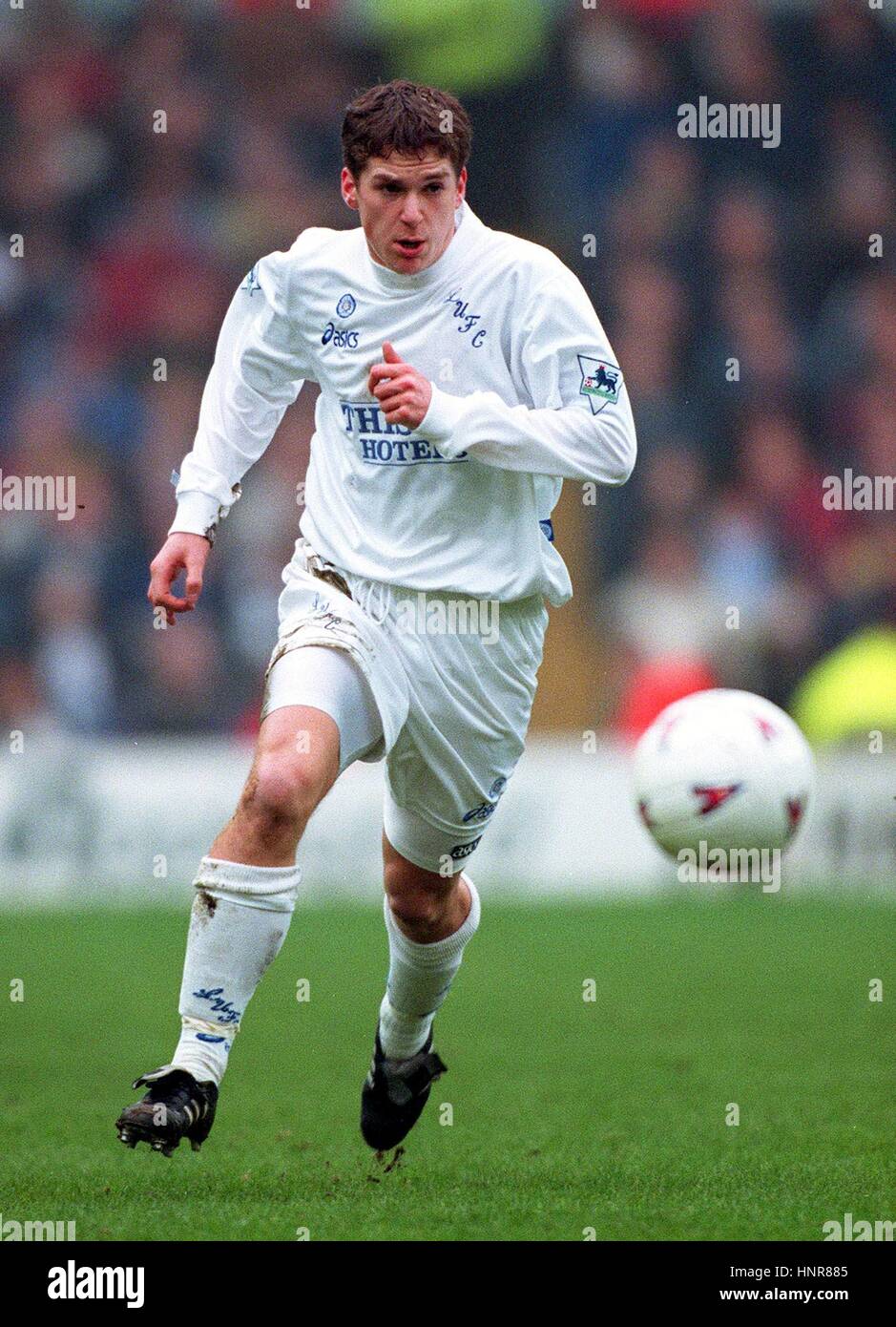ANDY COUZENS LEEDS UNITED FC 19 March 1996 Stock Photo - Alamy