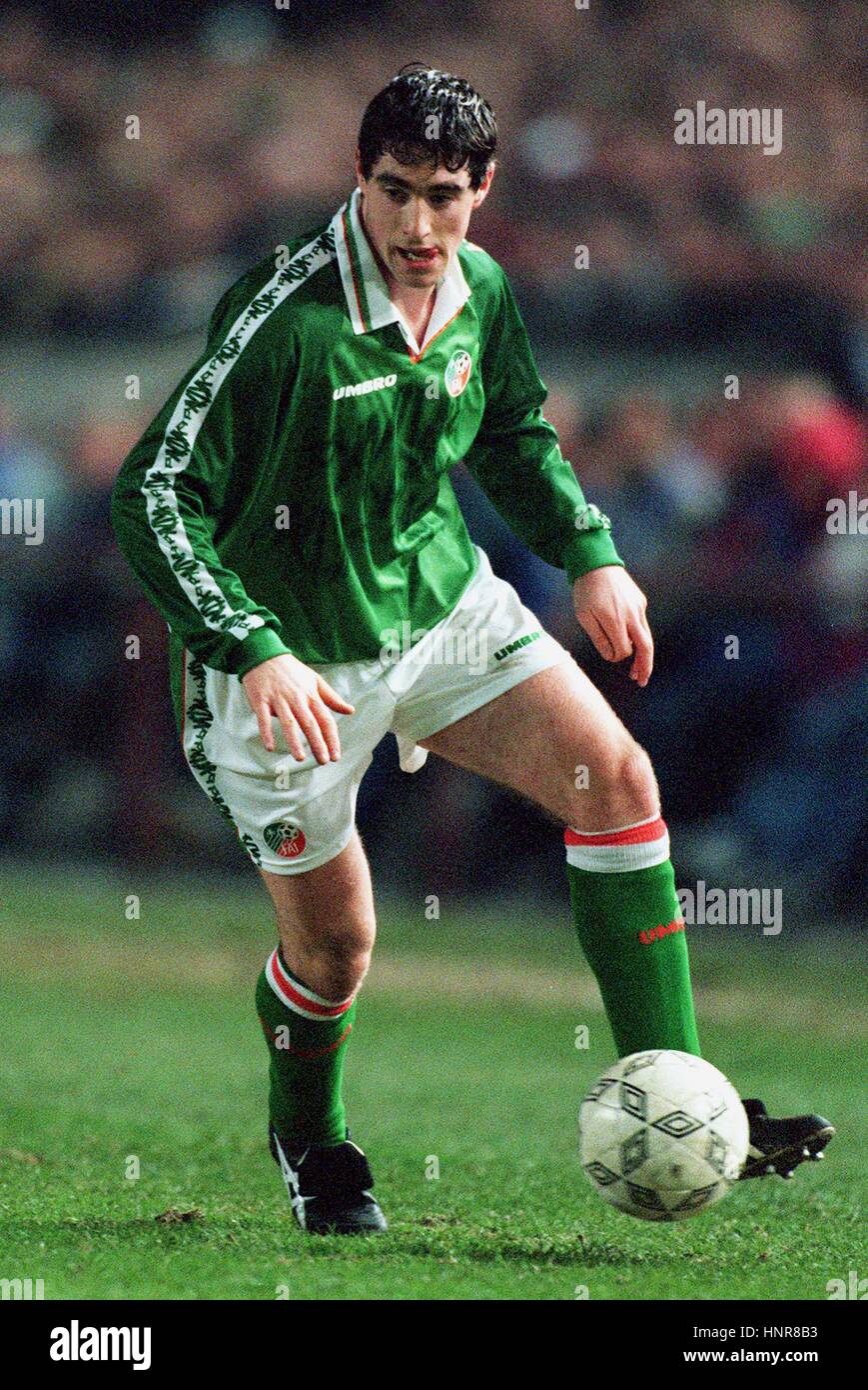 MARK KENNEDY REP OF IRELAND U21 & LIVERPOOL 02 April 1996 Stock Photo ...