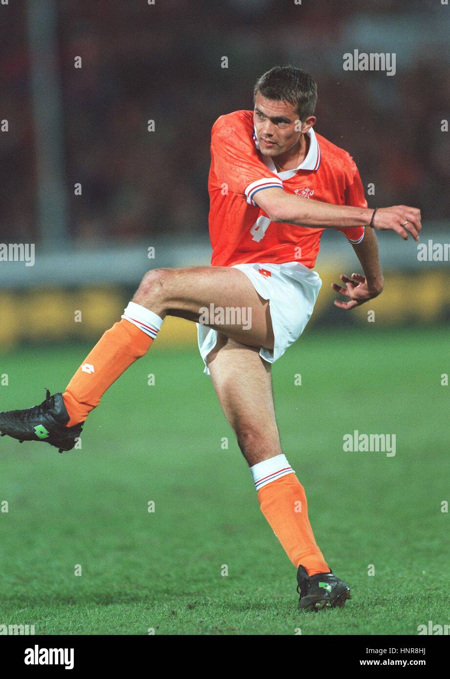 PHILLIP COCU HOLLAND & PSV EINDHOVEN 26 April 1996 Stock Photo - Alamy