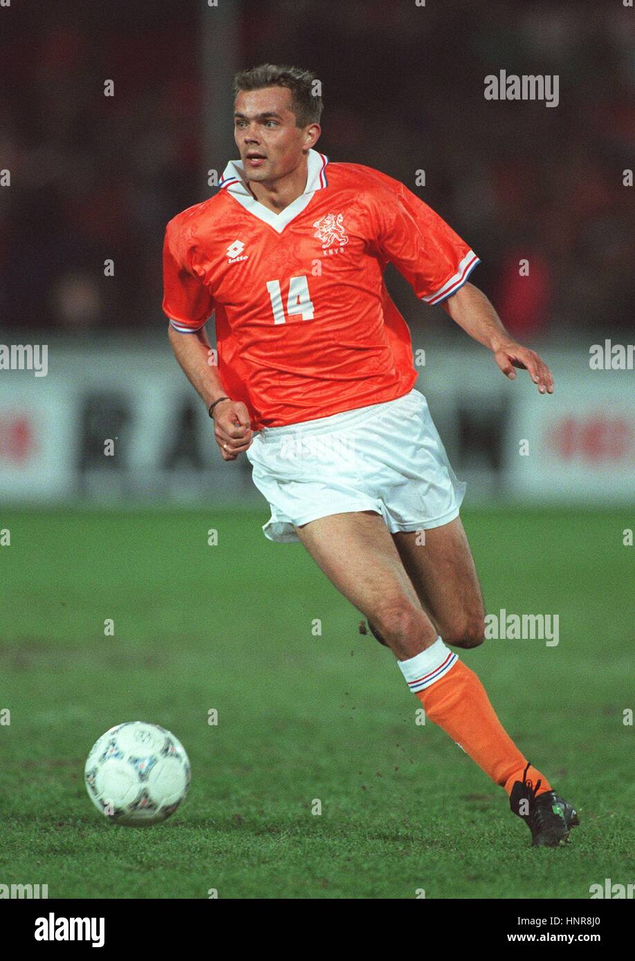 Phillip cocu 1996 hi-res stock photography and images - Alamy