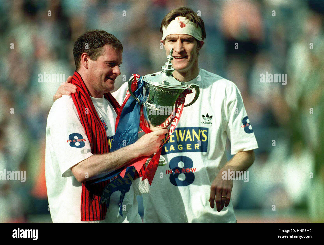 PAUL GASCOIGNE & RICHARD GOUGH GLASGOW RANGERS V ABERDEEN 28 April 1996 ...